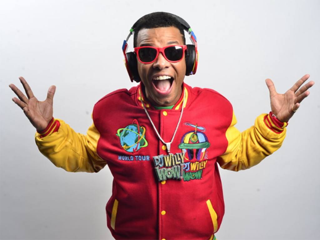 DJ Willy Wow’s Tiny Turntable Tour - The Reser